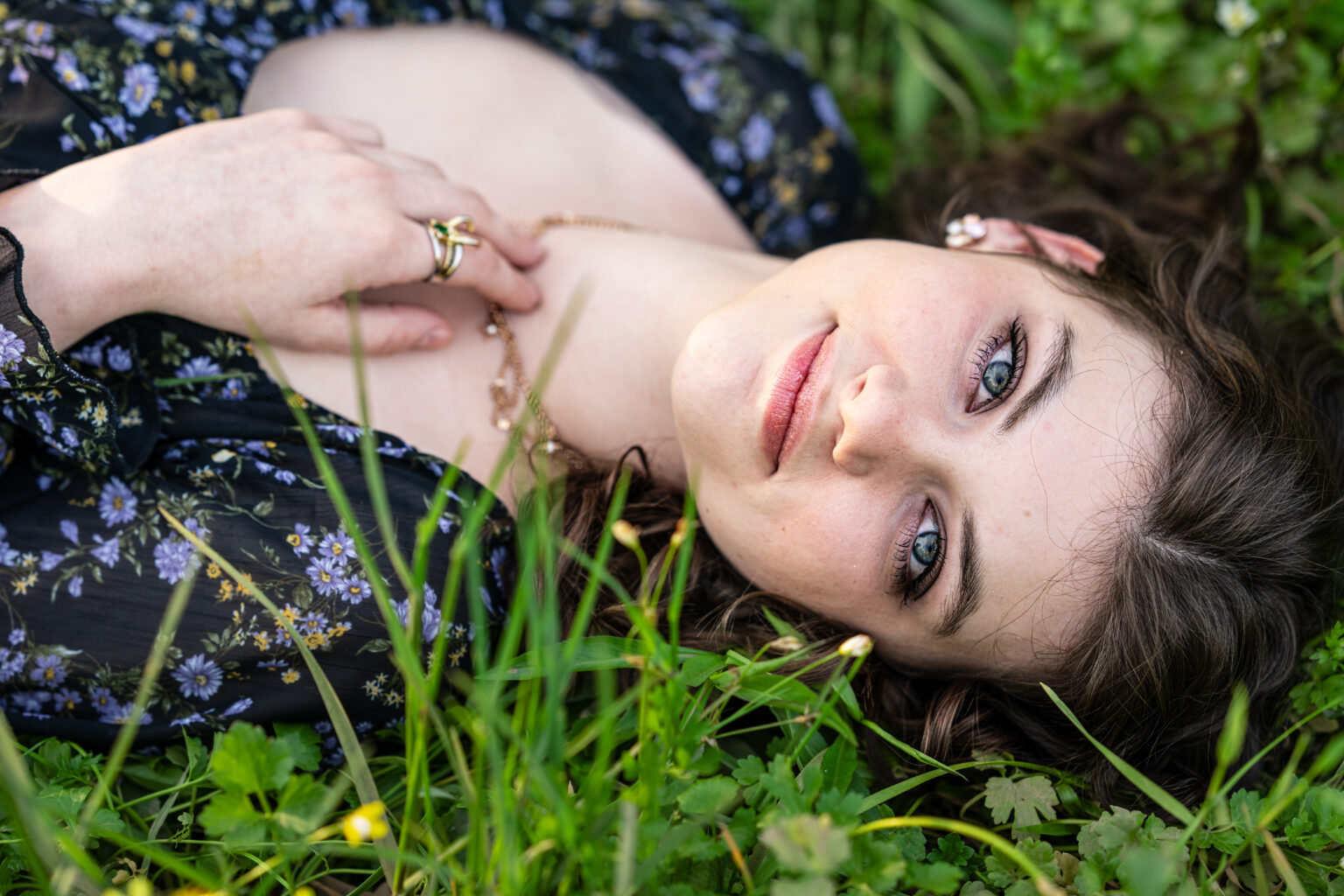 Huntsville Senior’s Portrait Session at Hayes Nature Preserve | clo ...